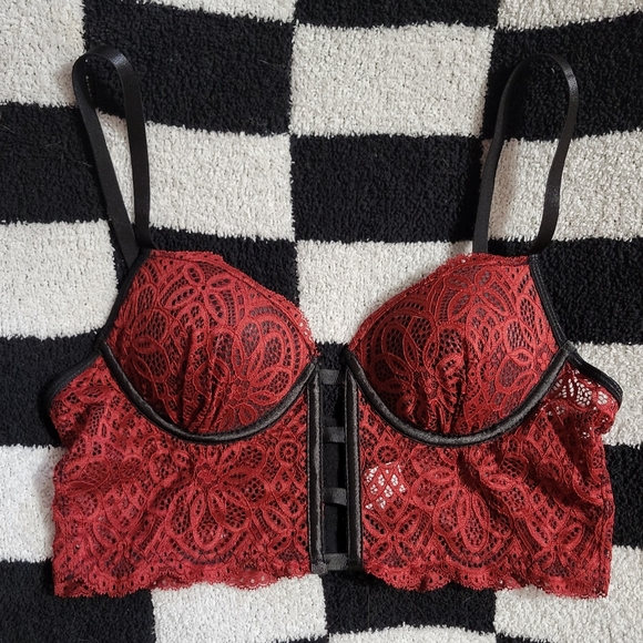 Tops | Sexy Goth Red Lace Crop Tank Top Bra Size Medium | Poshmark